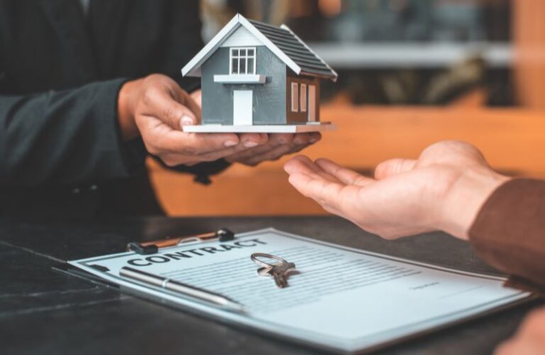 The Top Problems Real Estate Agents Face and How to Solve Them | Spinify