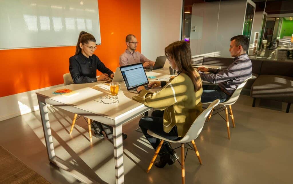 The Complete Guide To Sales Acronyms, Terms & More | Spinify